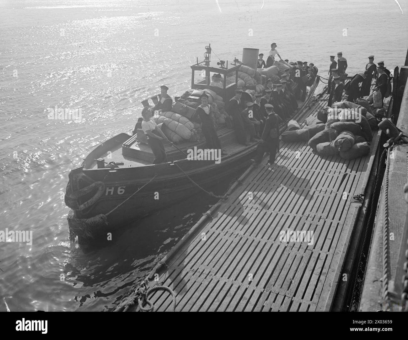 AT A LIGHT COASTAL FORCES BASE IN ENGLAND. 15 AUGUST 1944, HMS HORNET ...