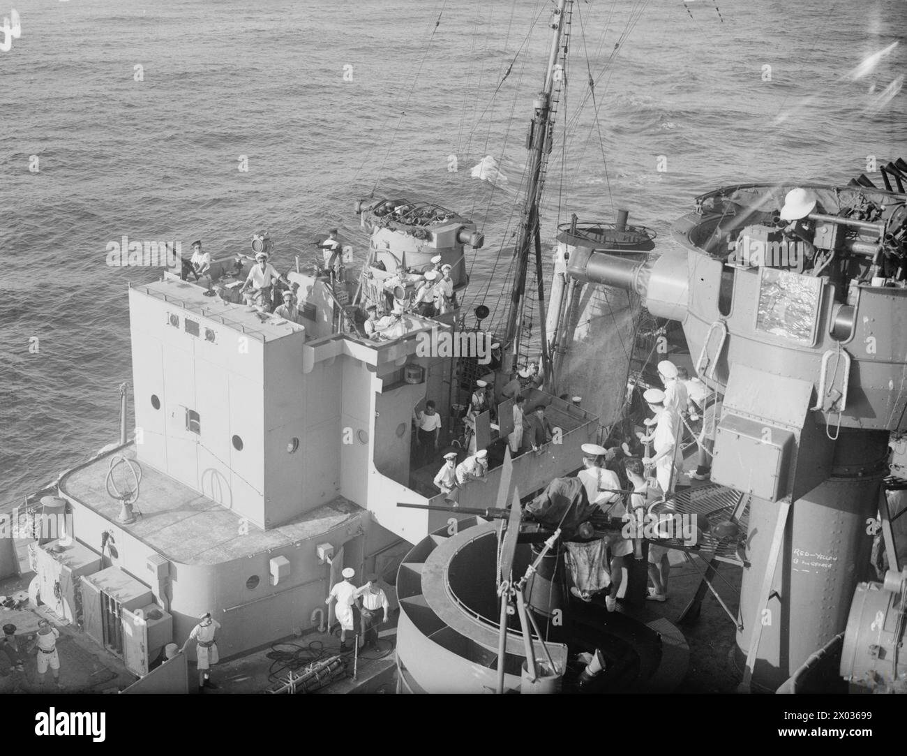 SOLDIERS TAKE PASSAGE IN THE CRUISER HMS MANCHESTER. JULY 1941, ON ...