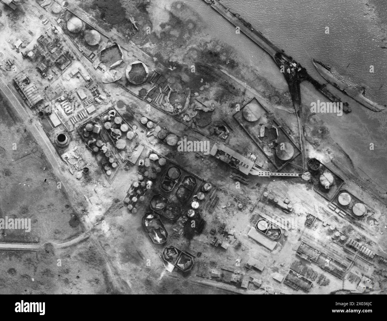 ROYAL AIR FORCE: OPERATIONS BY THE PHOTOGRAPHIC RECONNAISSANCE UNITS ...