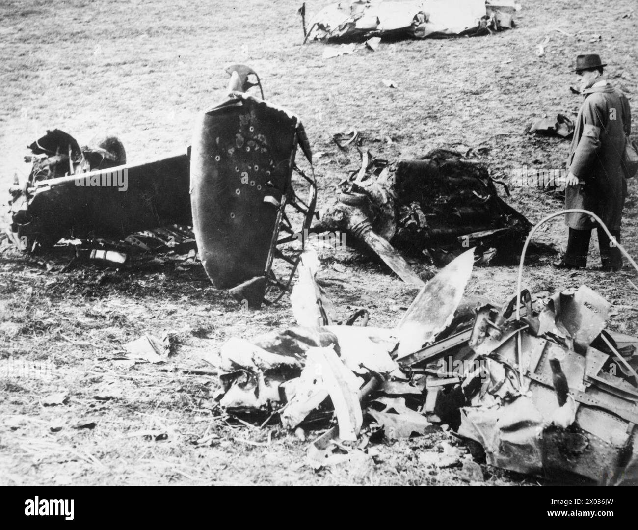 Second world war plane crash hi-res stock photography and images - Alamy