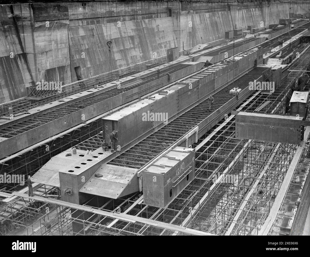 Floating dry dock constructed hi-res stock photography and images - Alamy