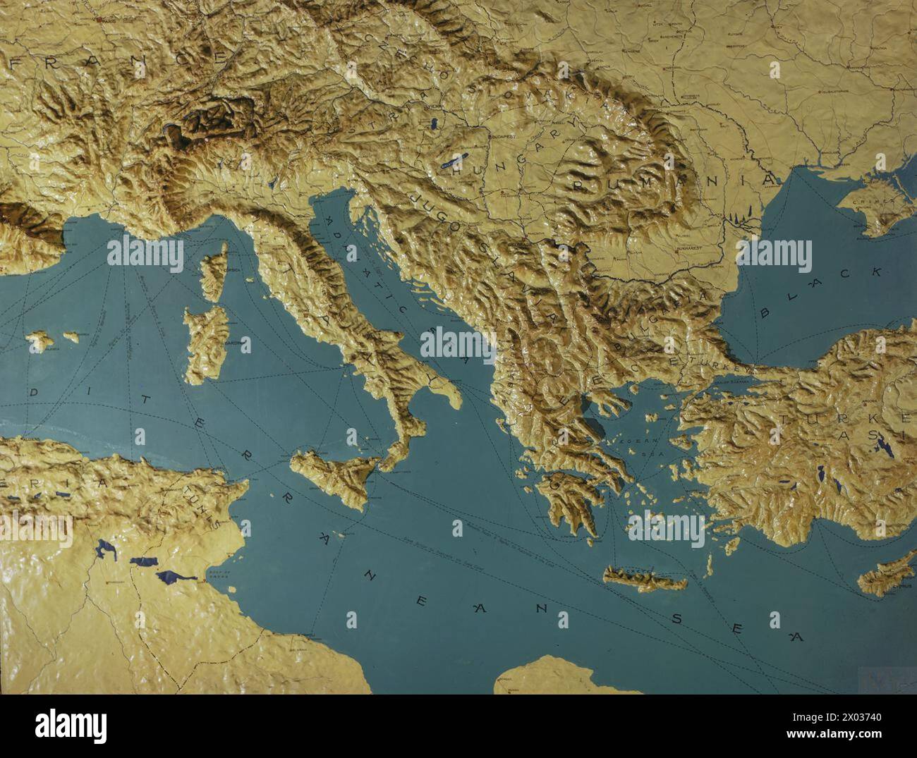 EUROPE DURING THE SECOND WORLD WAR - Contour map of Europe - the ...