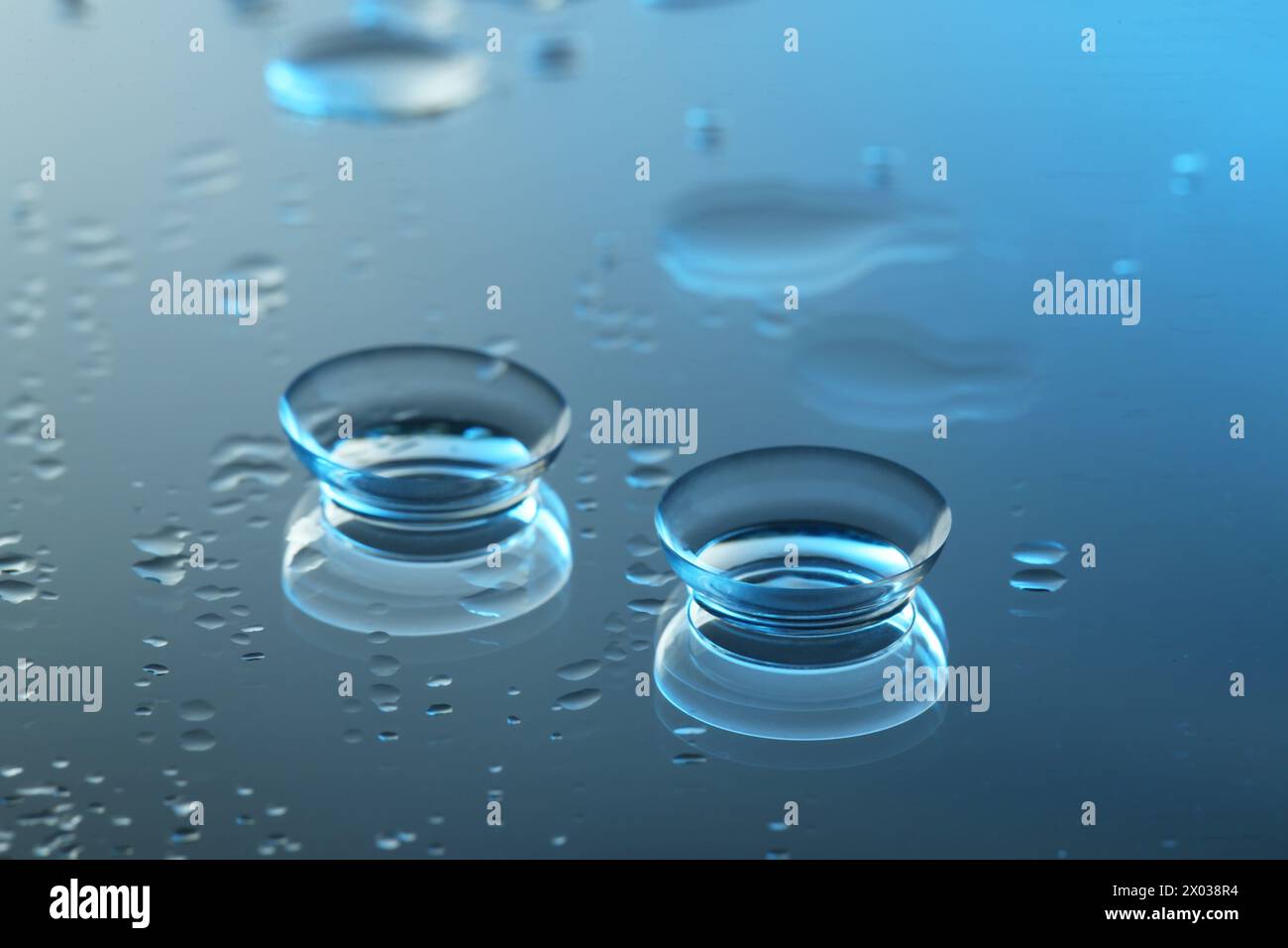 Wet mirror hi-res stock photography and images - Alamy