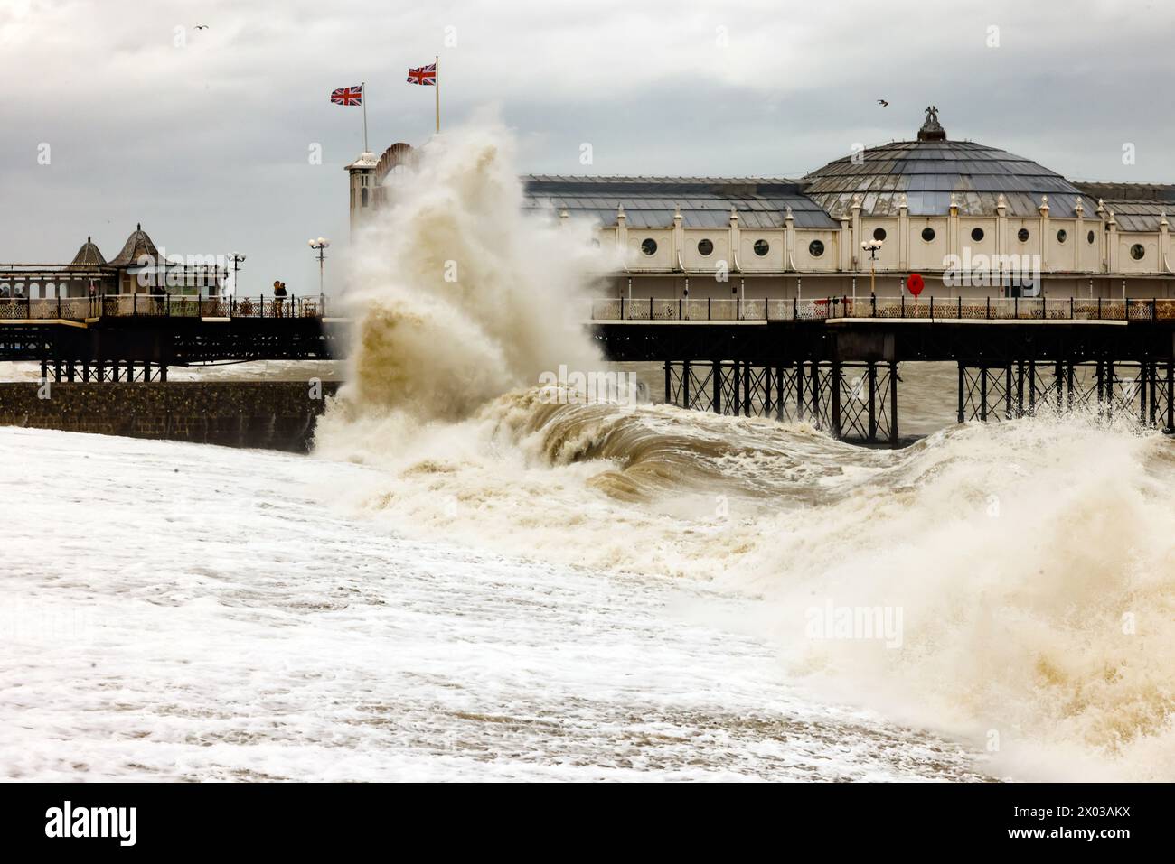 Brighton Beach, City of Brighton & Hove, East Sussex, UK. High spring ...