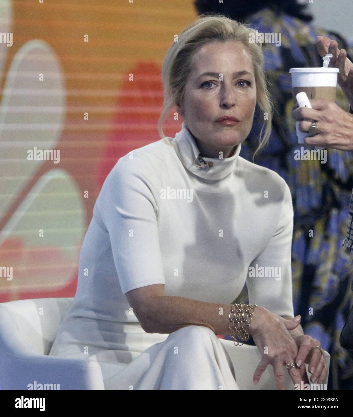 Gillian Anderson on the 'Today' Show to talk about her new movie Scoop ...