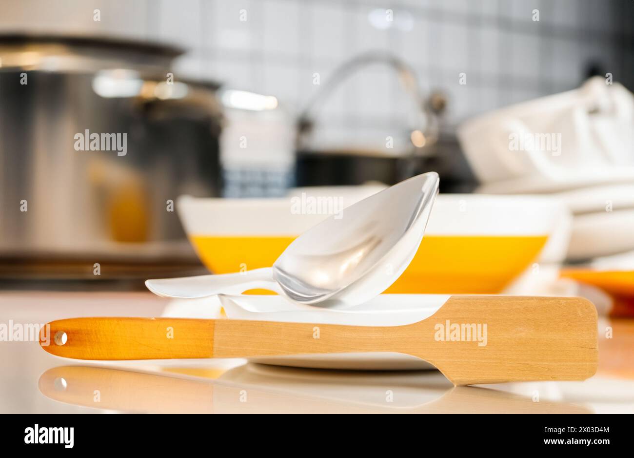 Vintage spatula hi-res stock photography and images - Alamy