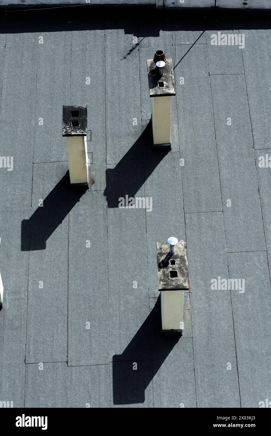 roof, roofing felt, glue, tarry substance, safety Stock Photo - Alamy