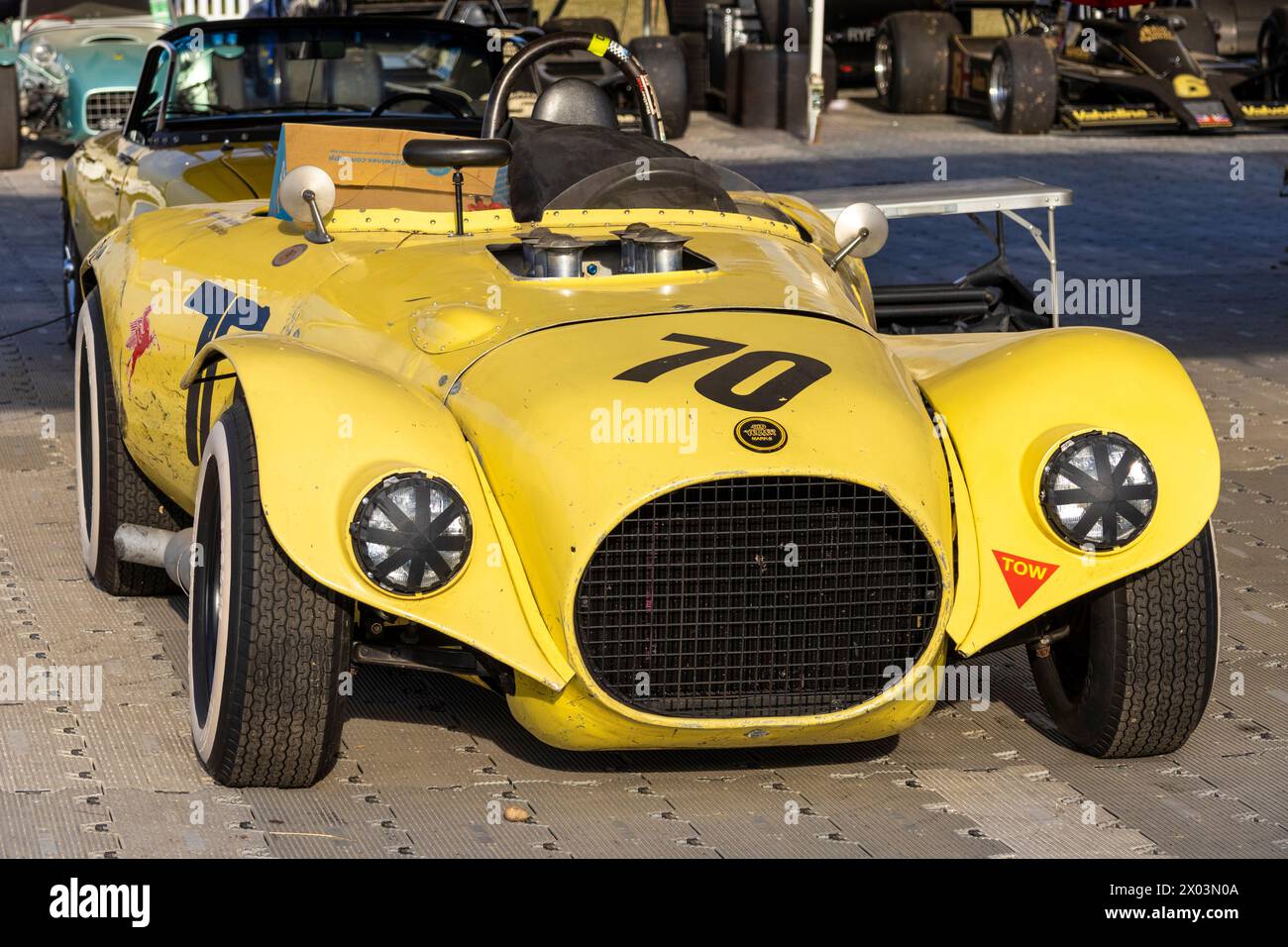 Carroll shelby 1959 hi-res stock photography and images - Alamy