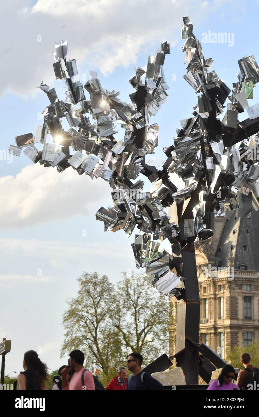 "The tree of a thousand voices" by Daniel Hourde in Paris, France on April 9, 2024. A new giant ...