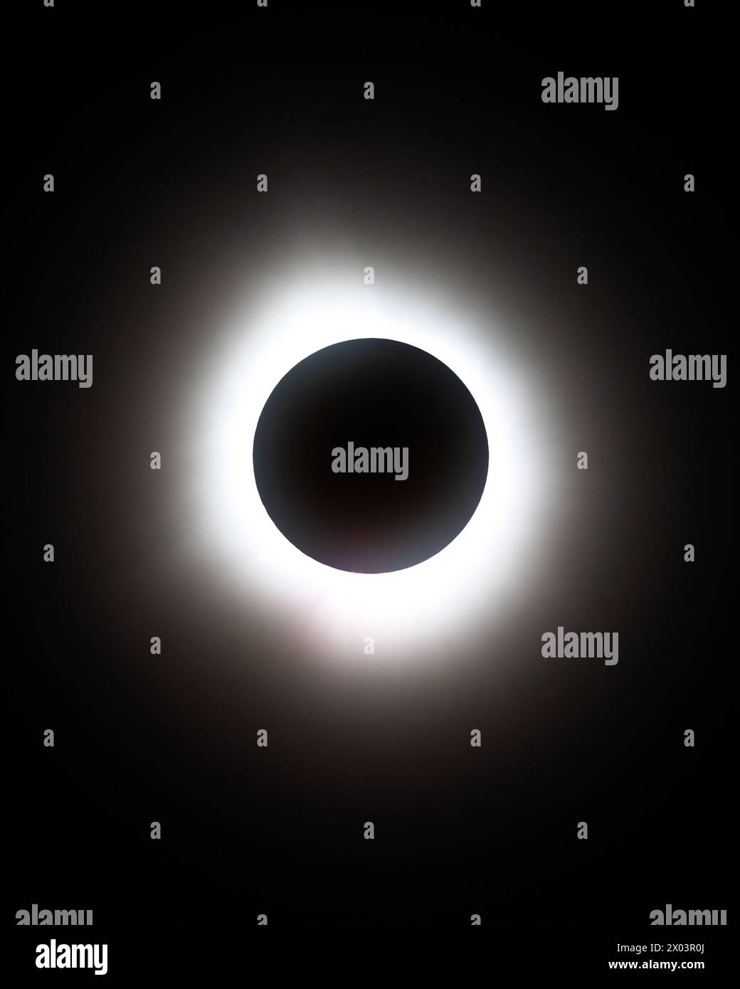 2024 Total Solar Eclipse Stock Photo - Alamy