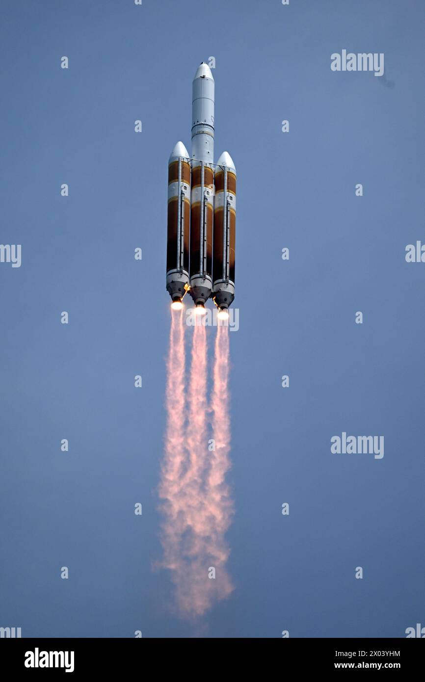 Marking the final launch of a Delta rocket, the United Launch Alliance ...