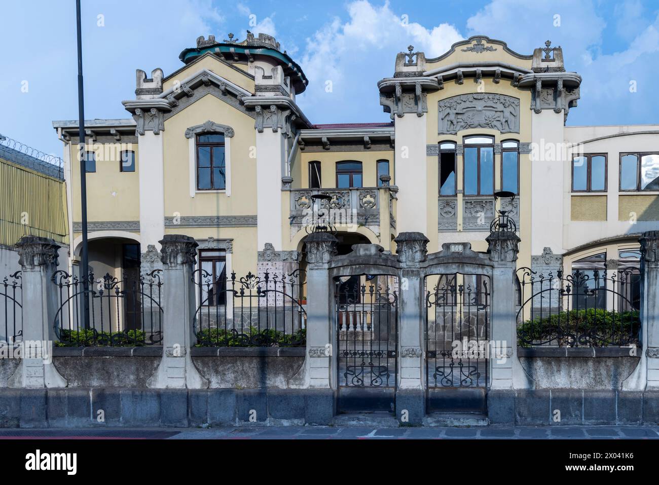 San Jose, Costa Rica -March 26, 2024: Cityscape of San Jose with ...