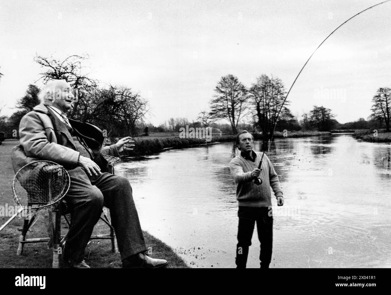 MASTER OF THE ROLLS LORD DENNING GIVES TV PERSONALITY DAVID FROST SOME ...