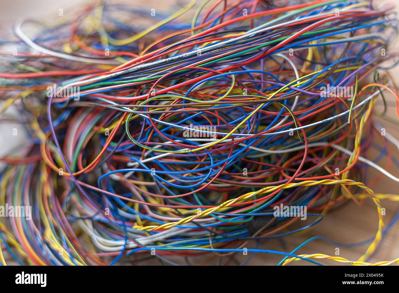 Colored copper wire hi-res stock photography and images - Alamy