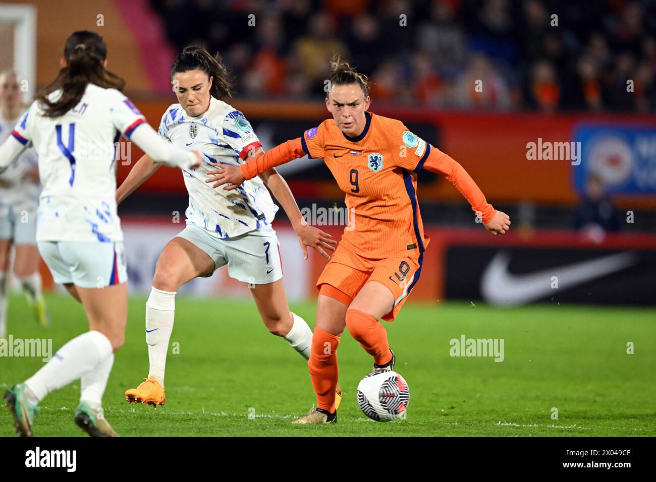 BREDA - (l-r) Ingrid Engen of Norway, Romee Leuchter of Holland during ...