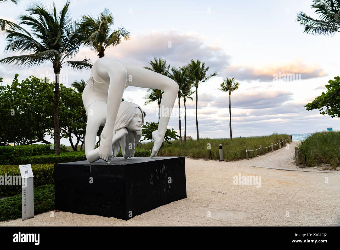 Bal Harbour, Miami, Florida, Sculpture by Marc Quinn and landscape in ...