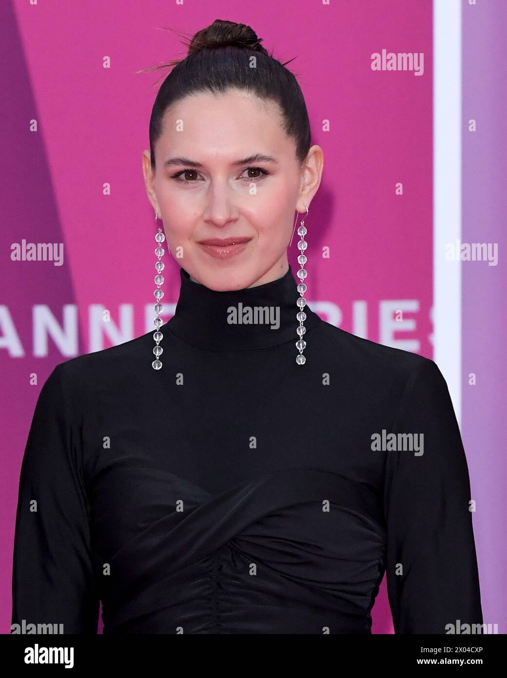 Sara isabella hi-res stock photography and images - Alamy