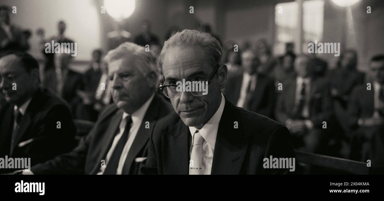 Oppenheimer robert downey jr hi-res stock photography and images - Alamy