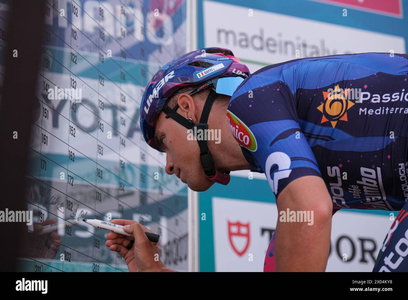 Um tools caffe mokambo hi-res stock photography and images - Alamy