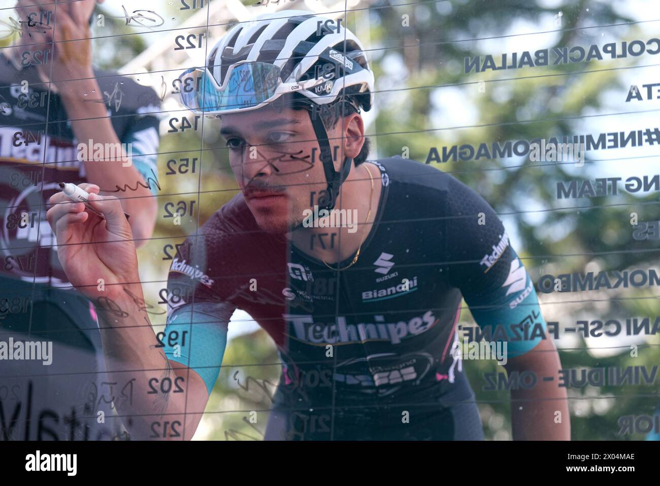 Team technipes hi-res stock photography and images - Alamy