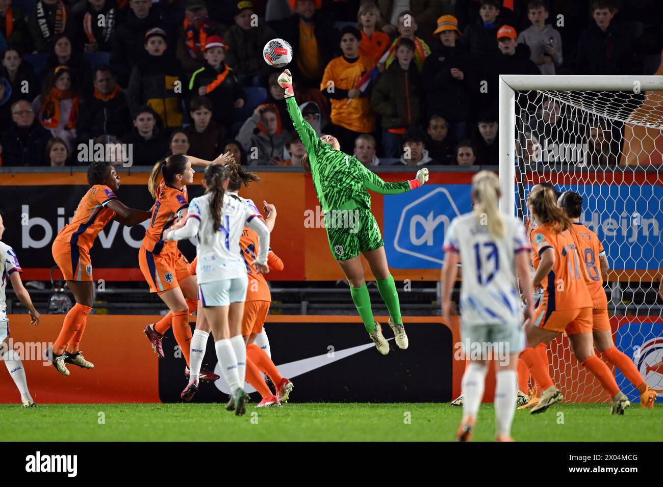 BREDA - Holland goalkeeper Lize Kop during the European Championship ...