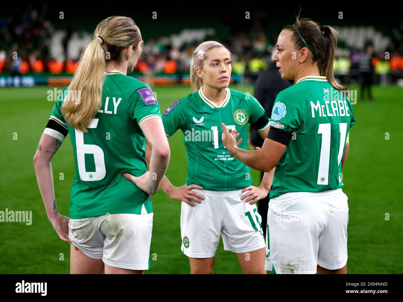 Katie mccabe denise o'sullivan hi-res stock photography and images - Alamy