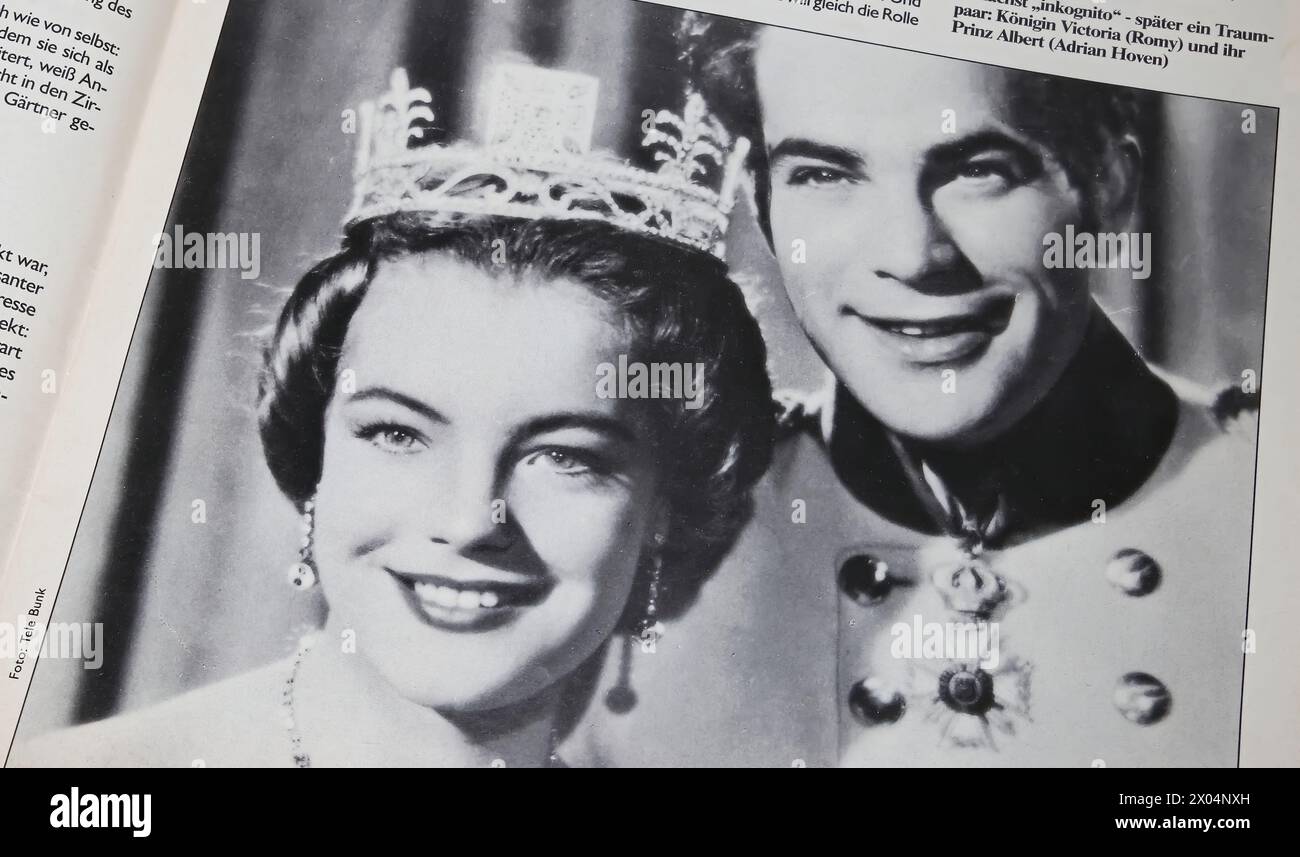 Scene with romy schneider hi-res stock photography and images - Alamy