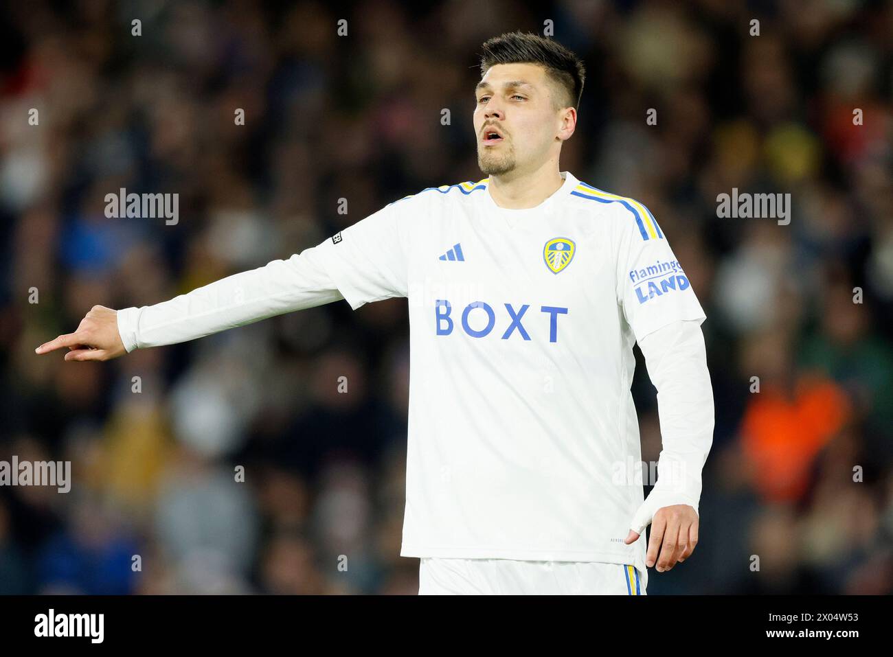 Leeds United's Joel Piroe during the Sky Bet Championship match at ...