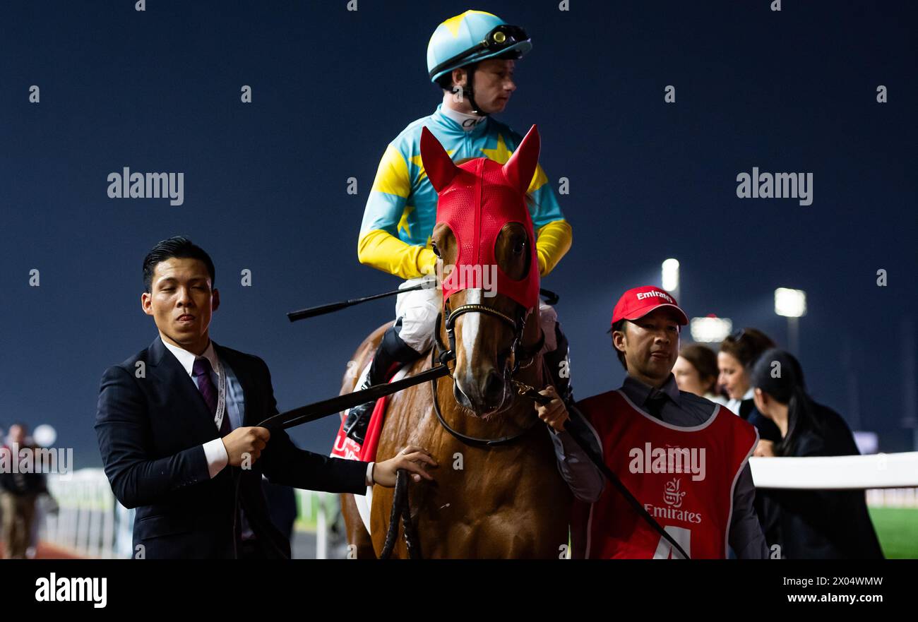 Derma Sotogake and Oisin Murphy head to the start for the 2024 G1 Dubai ...