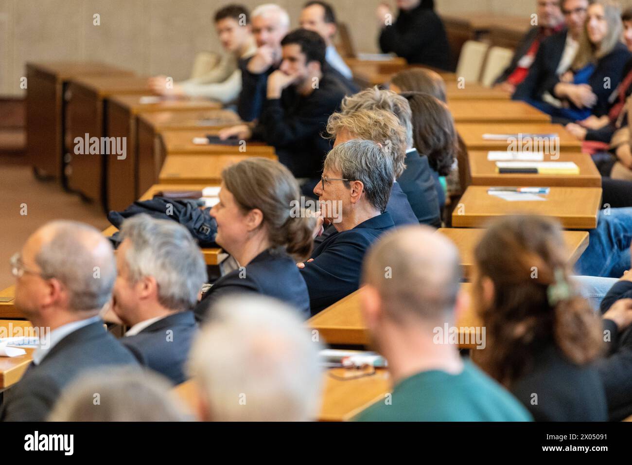 Bonndigital hi-res stock photography and images - Alamy