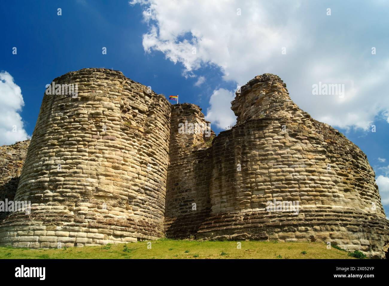 Pontefract castle hi-res stock photography and images - Alamy