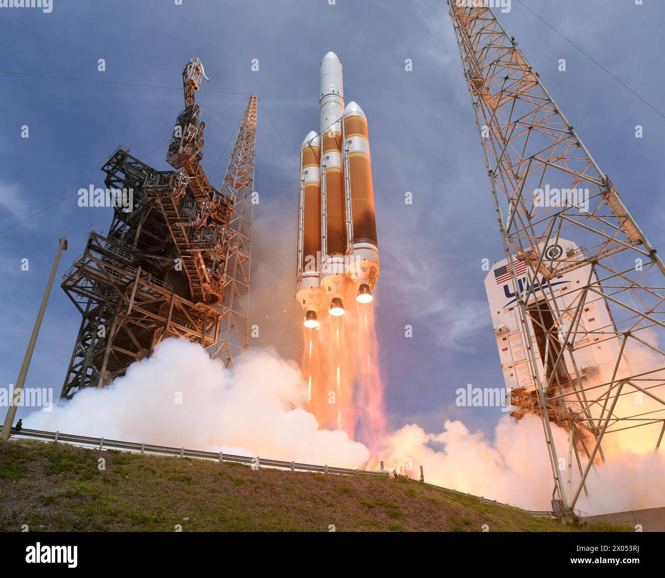 Florida, Us April 9, 2024. Marking the final launch of a Delta rocket ...