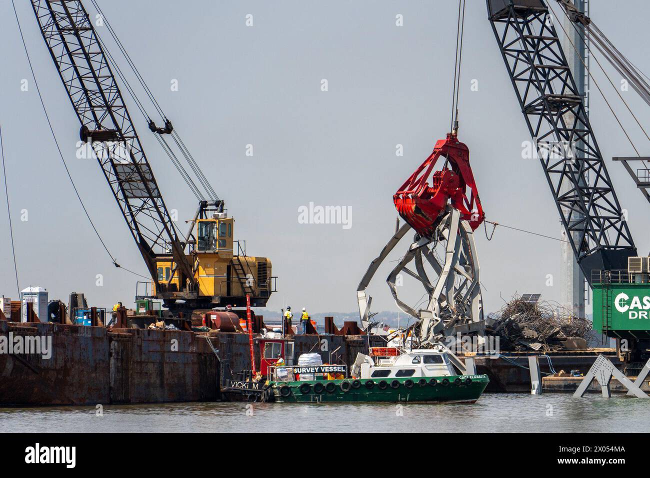 The Unified Command removes debris from the Key Bridge incident site ...