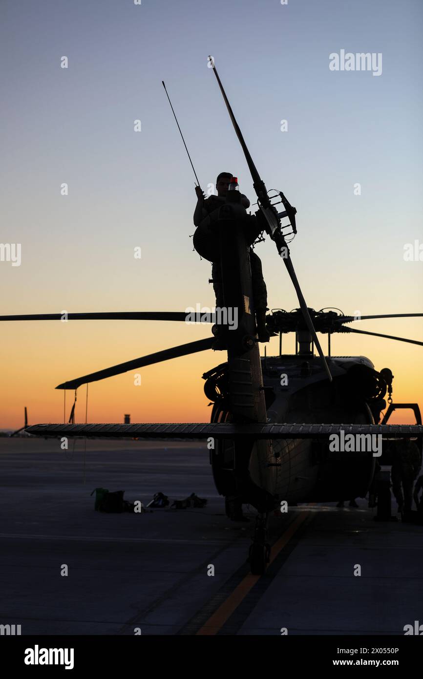 Alaska Army National Guard Sgt. Caelan Guthrie, UH-60L Black Hawk ...