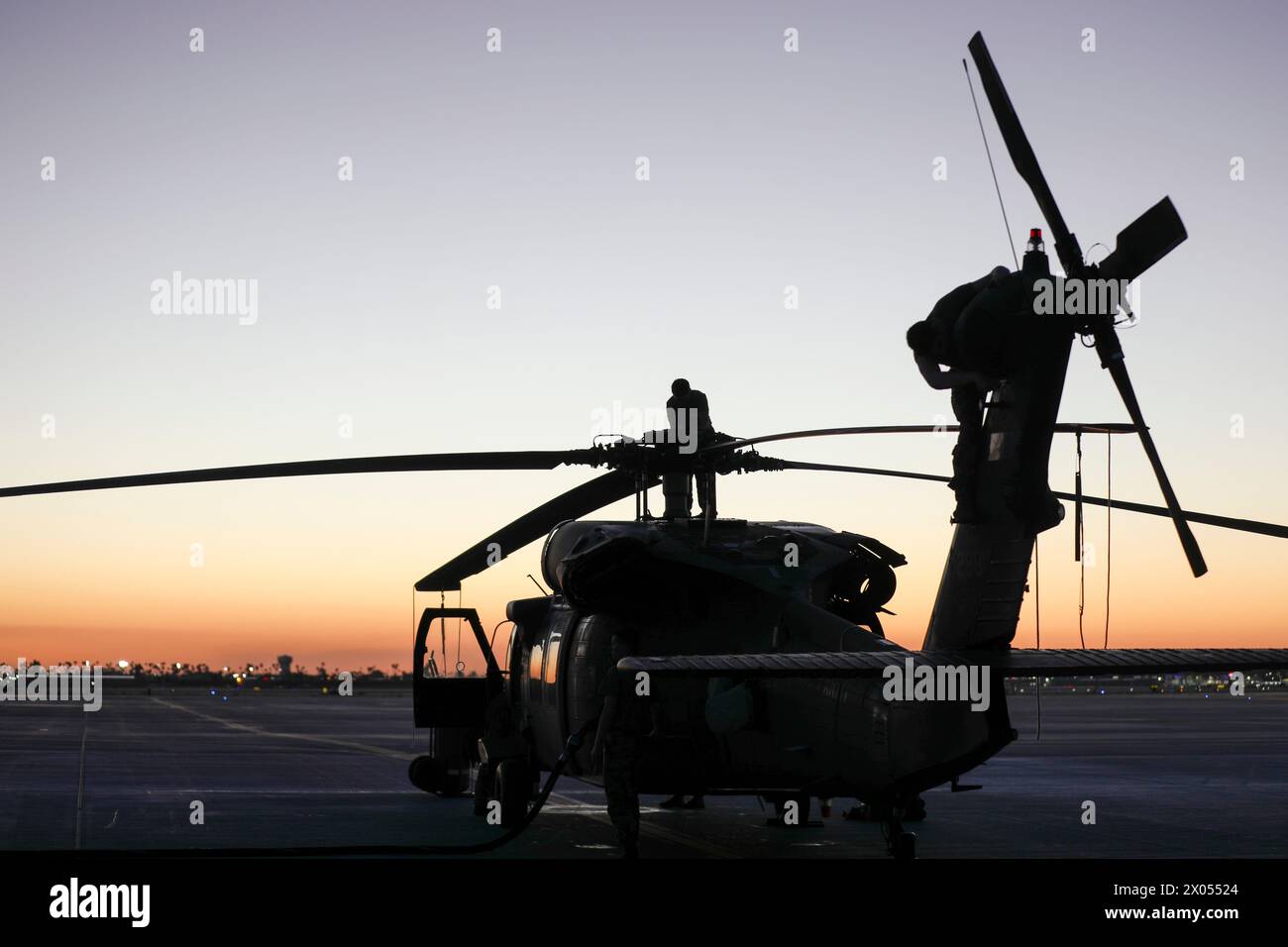 Alaska Army National Guard Spc. Hannah Kinder, UH-60L Black Hawk ...