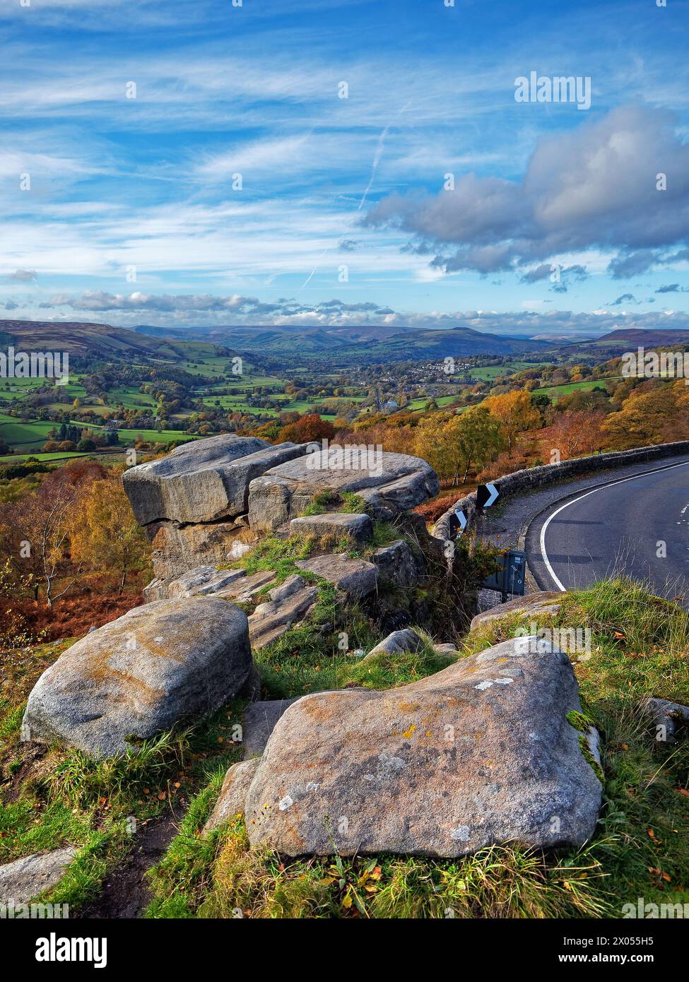 UK, Derbyshire, Peak District, View across Hope Valley from Surprise ...