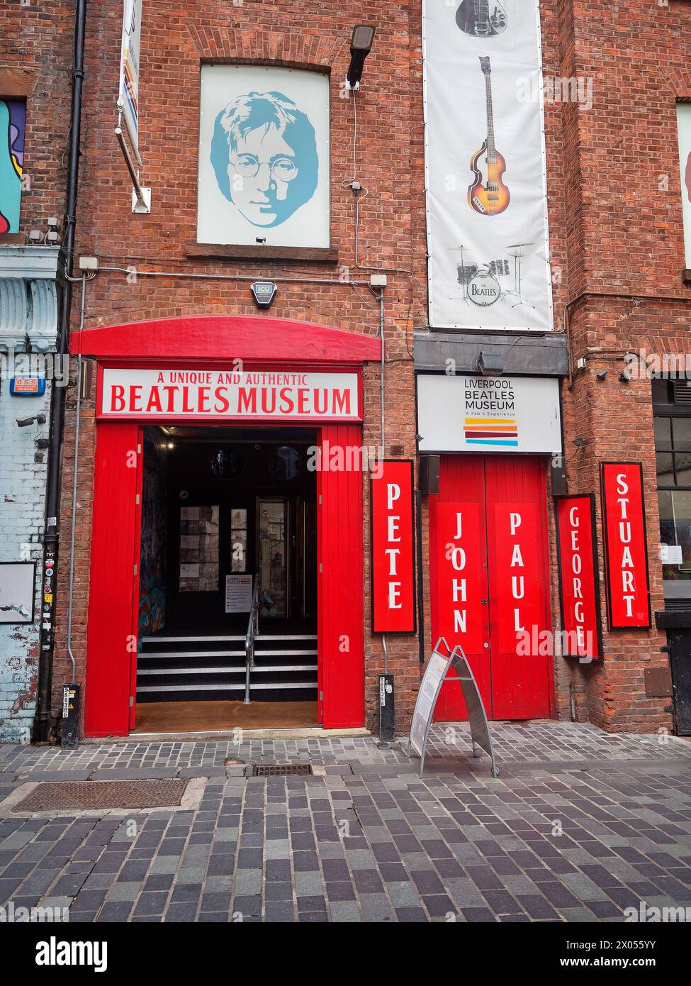 UK, Liverpool, Liverpool Beatles Museum on Mathew Street Stock Photo ...