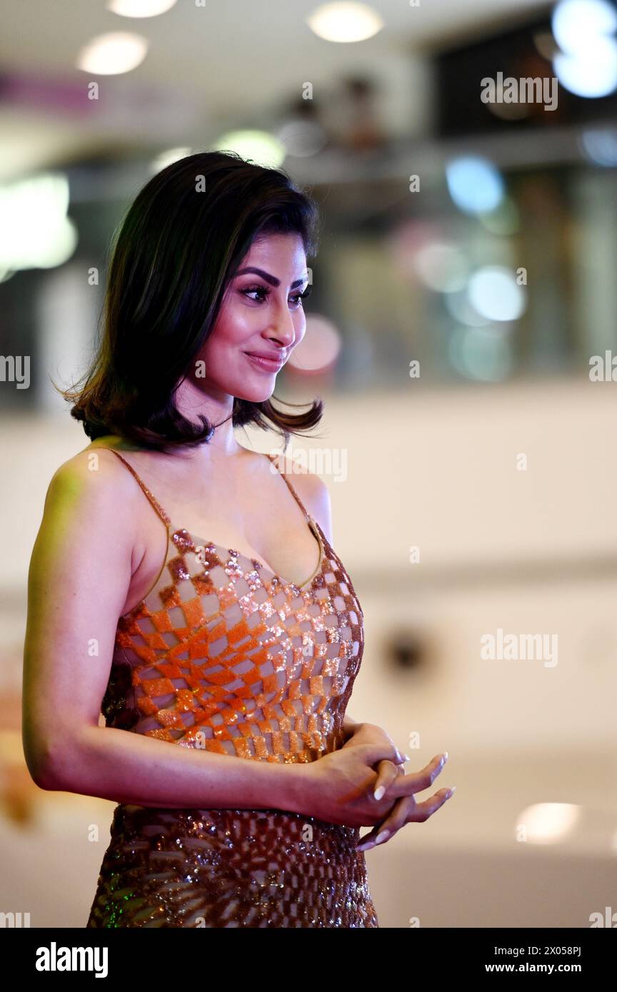 Dlf mall noida hi-res stock photography and images - Alamy