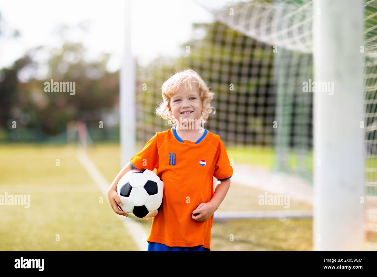 Young dutch national team training hi-res stock photography and images ...