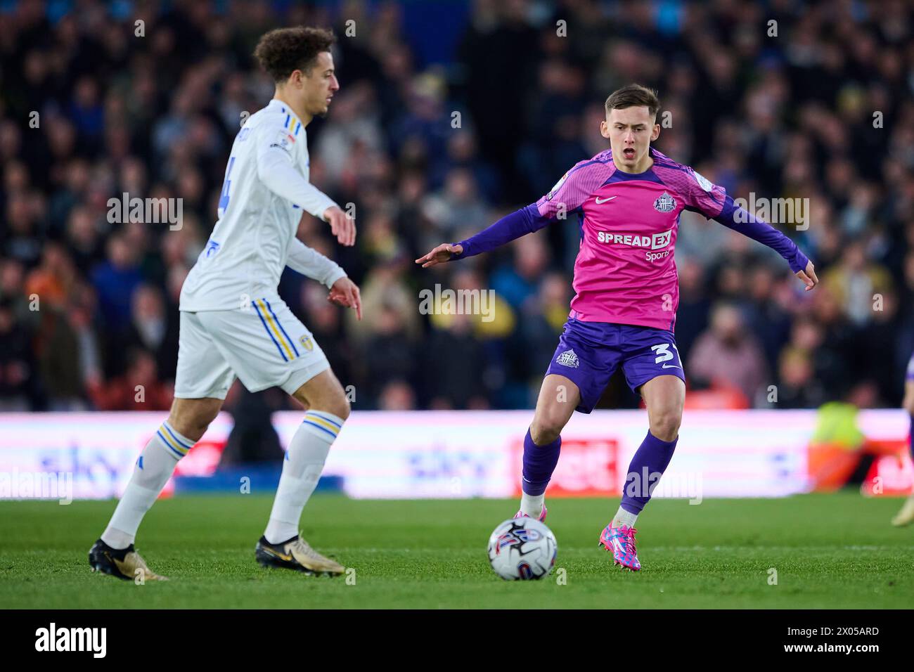 LEEDS, ENGLAND - APRIL 09: Chris Rigg Central Midfield of Sunderland FC ...
