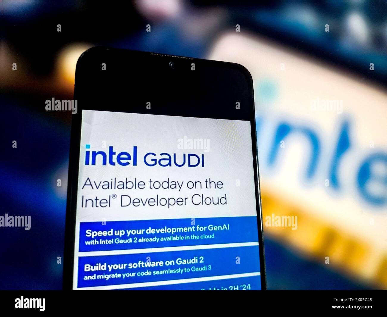 SUQIAN, CHINA - APRIL 10, 2024 - Illustration Intel unveils Gaudi 3 ... SUQIAN, CHINA - APRIL 10, 2024 - Illustration Intel unveils Gaudi 3 ...