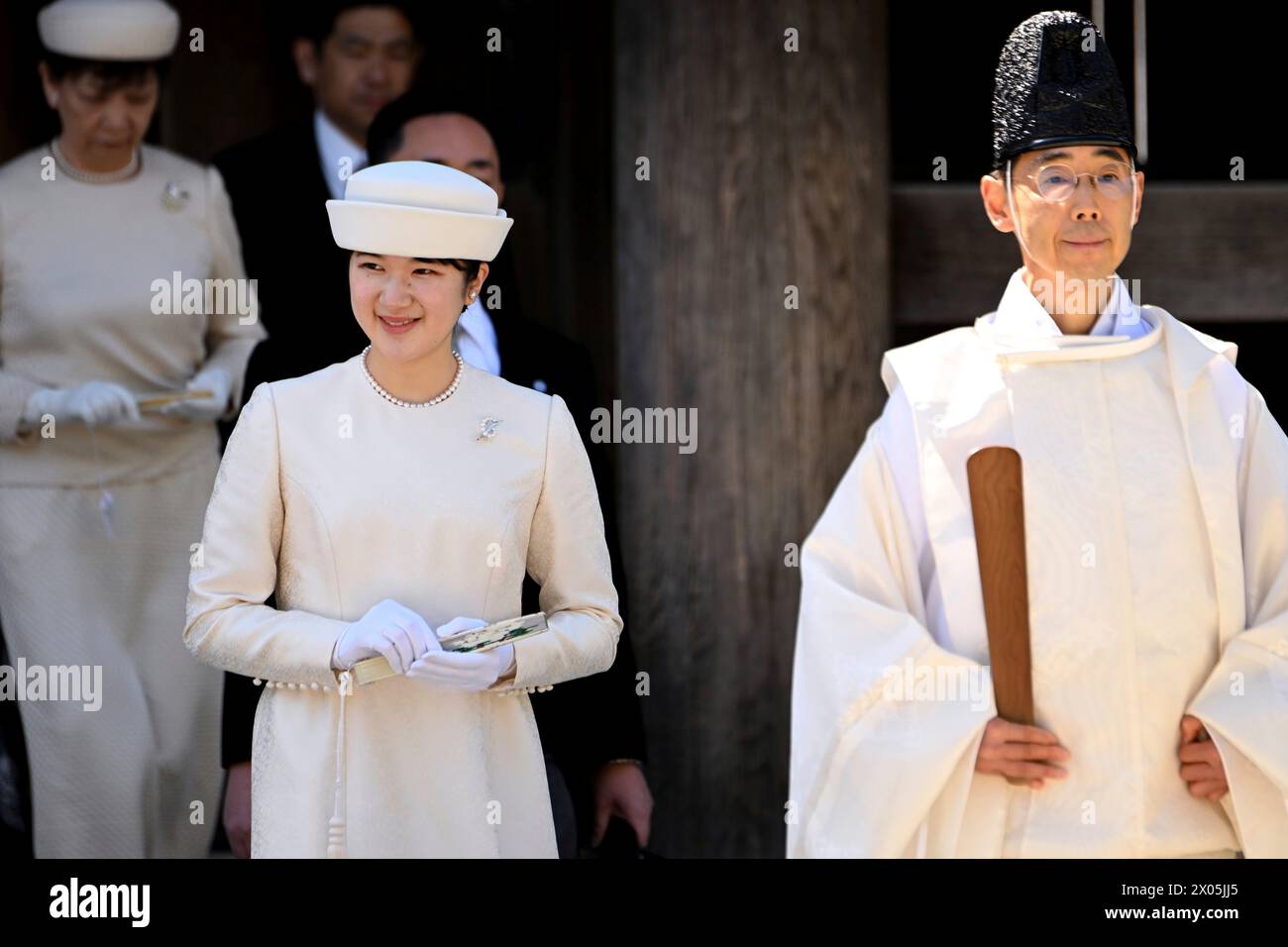 Japan's Princess Aiko, left, the daughter of Emperor Naruhito and ...