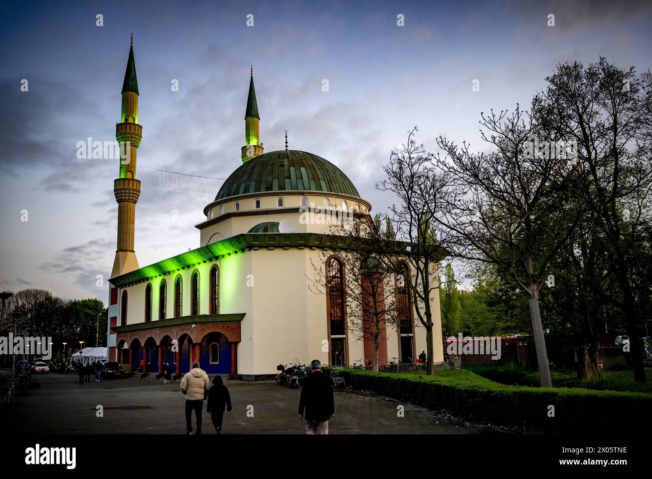 ROTTERDAM - Muslims during morning prayers in the Mevlana Mosque. Eid ...