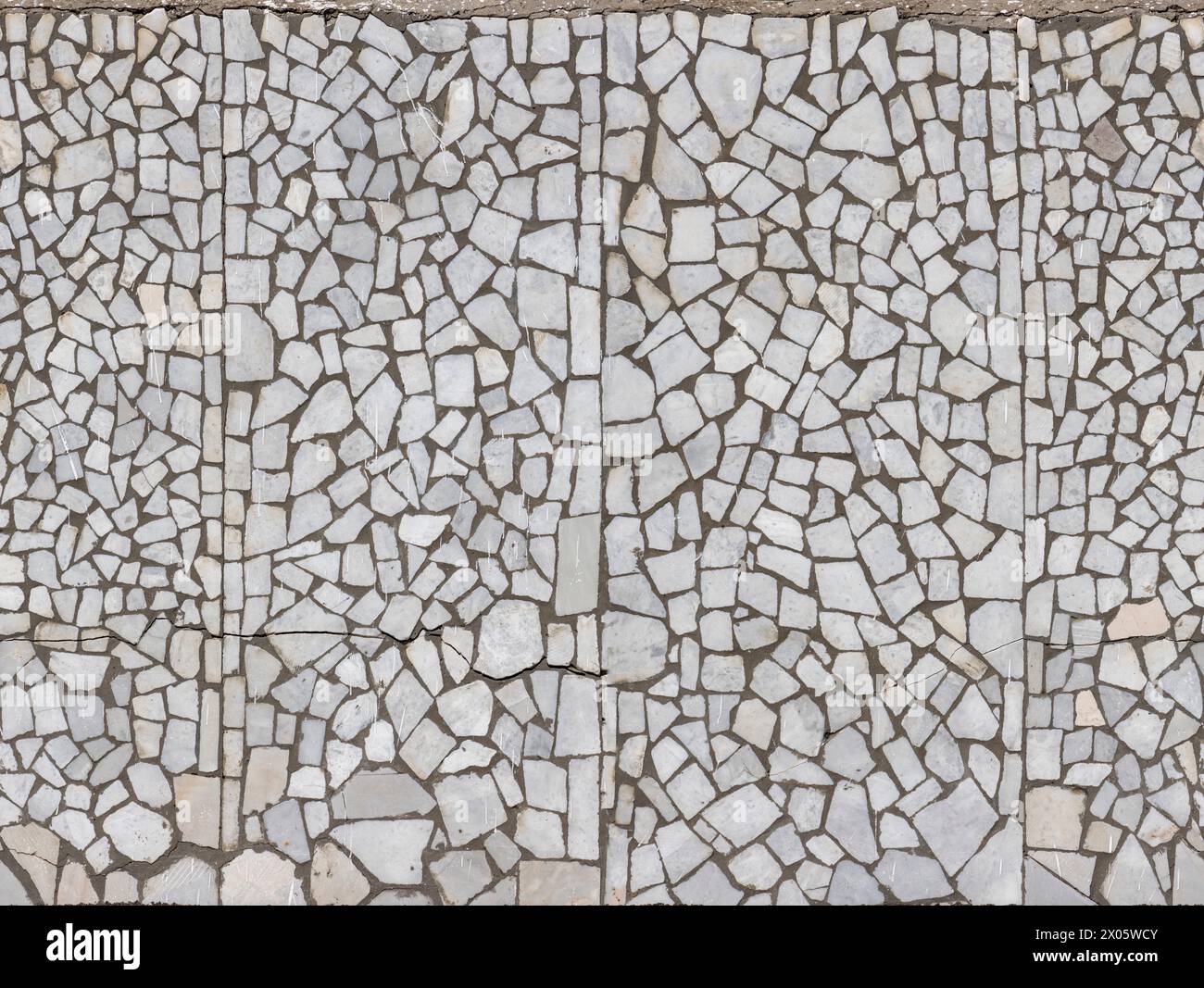 High-resolution texture of white stone fragments Stock Photo - Alamy