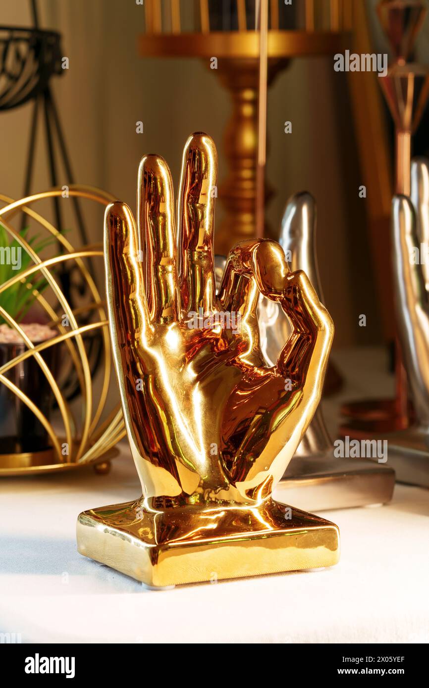 Elegant display golden light hi-res stock photography and images - Alamy