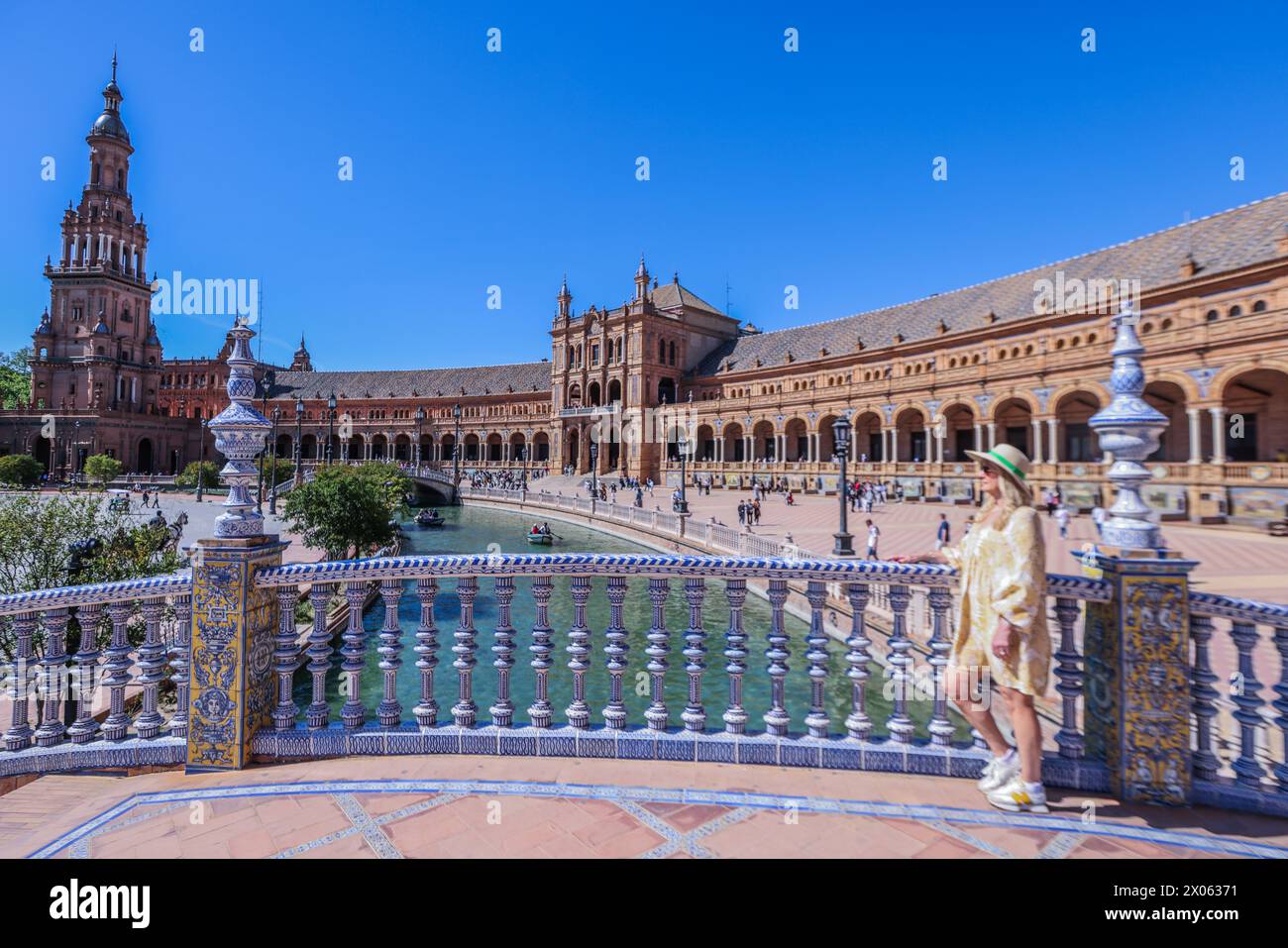 Seville, Andalusia, Spain. 10th Apr, 2024. The Plaza de España complex ...