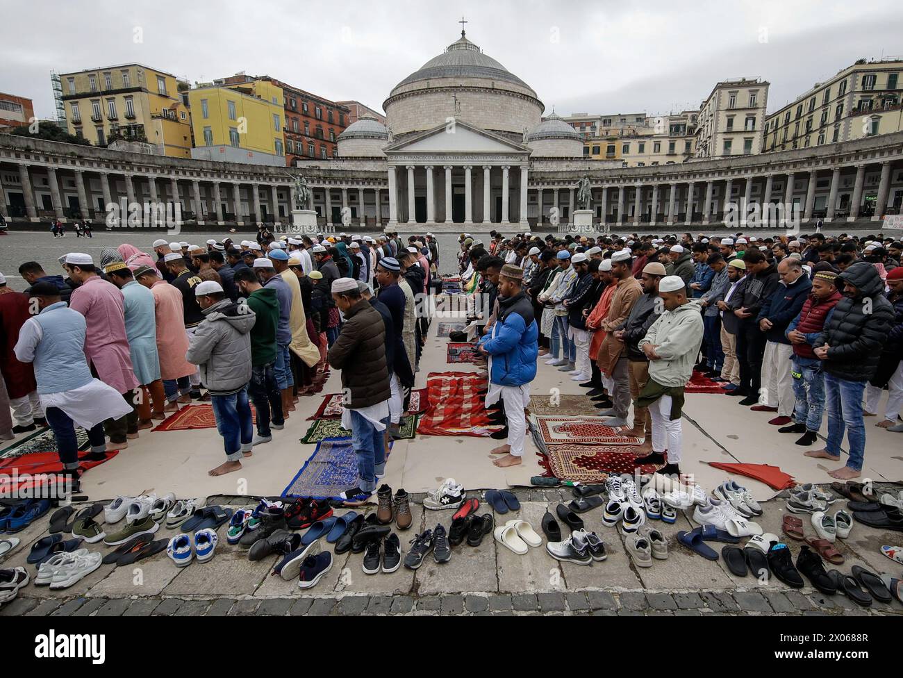 Naples, Italy. 10th Apr, 2024. Some Muslims at the end of Ramadan. On ...