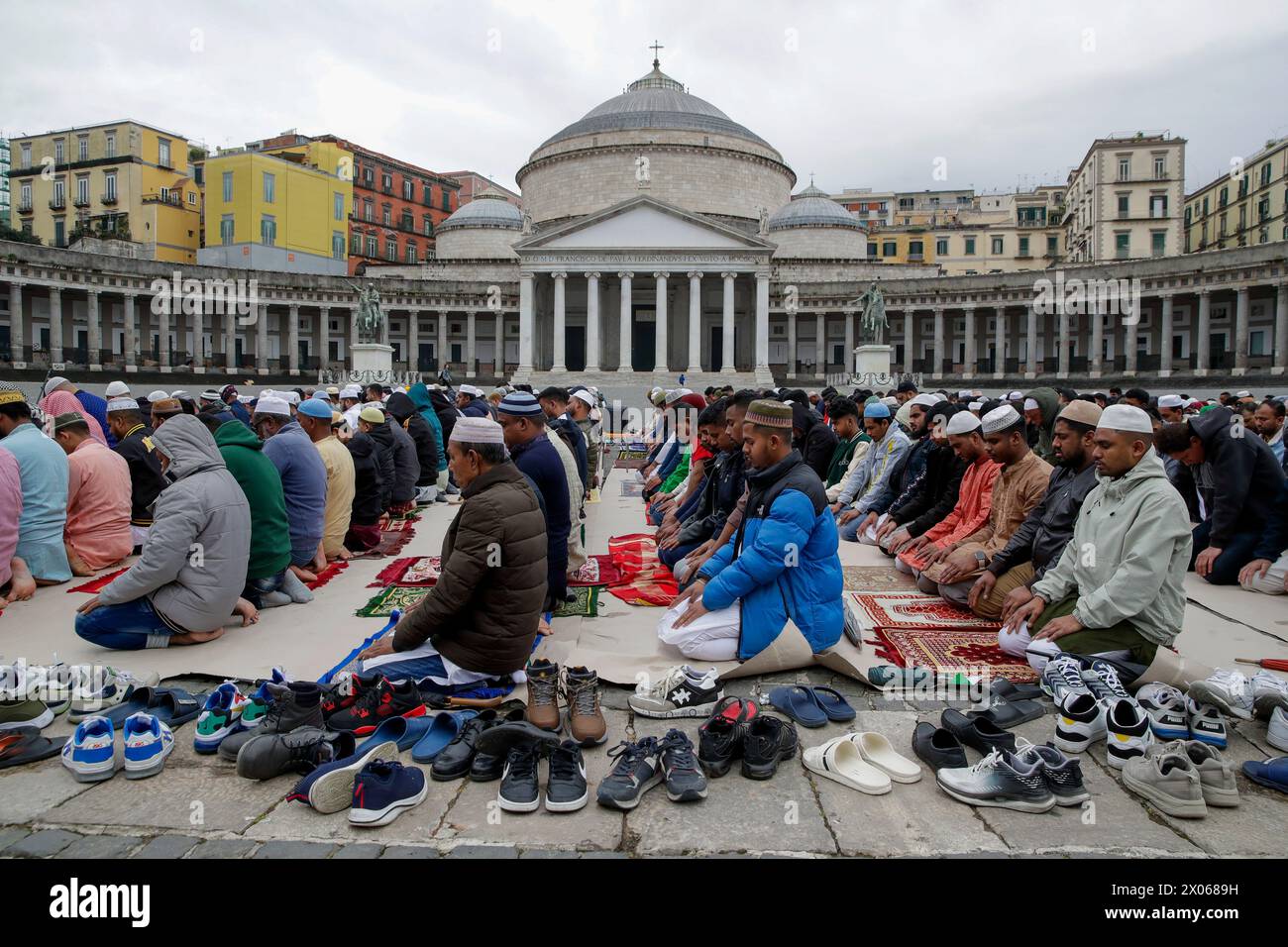 Naples, Italy. 10th Apr, 2024. Some Muslims at the end of Ramadan. On ...