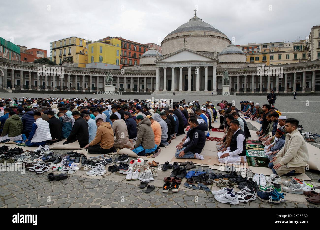 Naples, Italy. 10th Apr, 2024. Some Muslims at the end of Ramadan. On ...