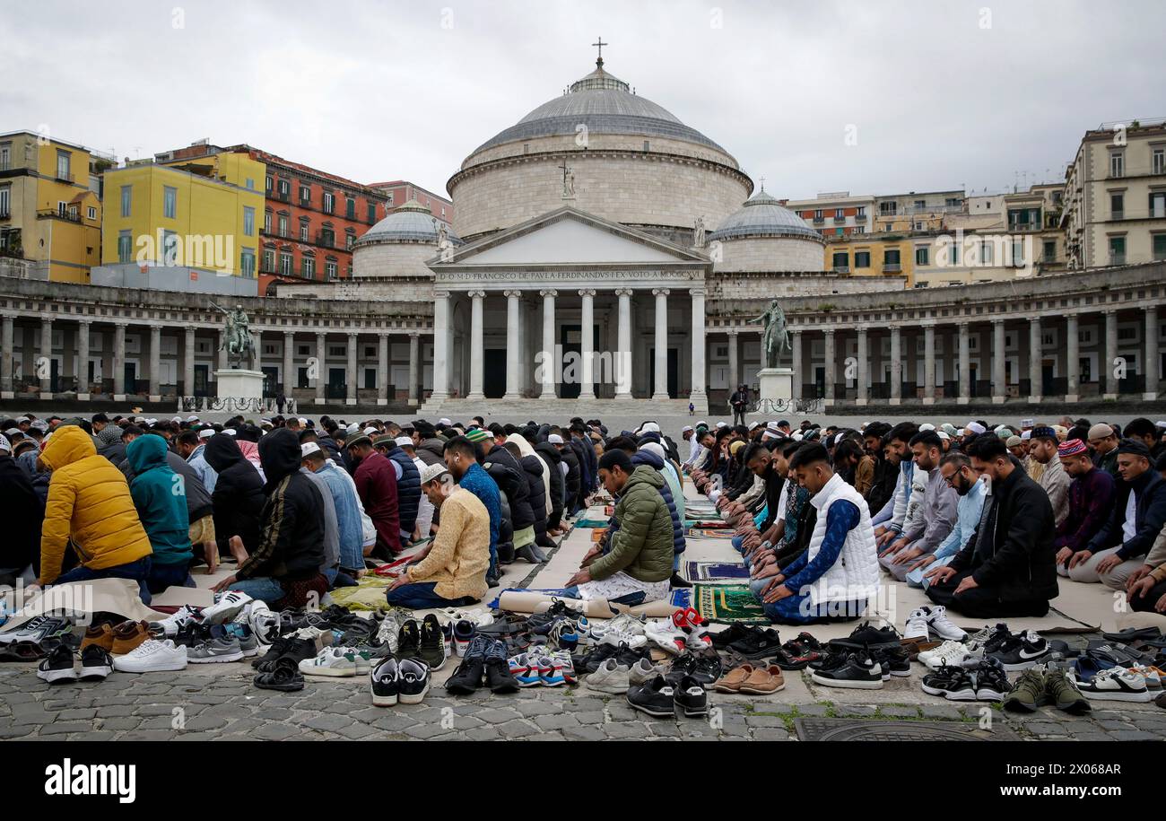 Naples, Italy. 10th Apr, 2024. Some Muslims at the end of Ramadan. On ...